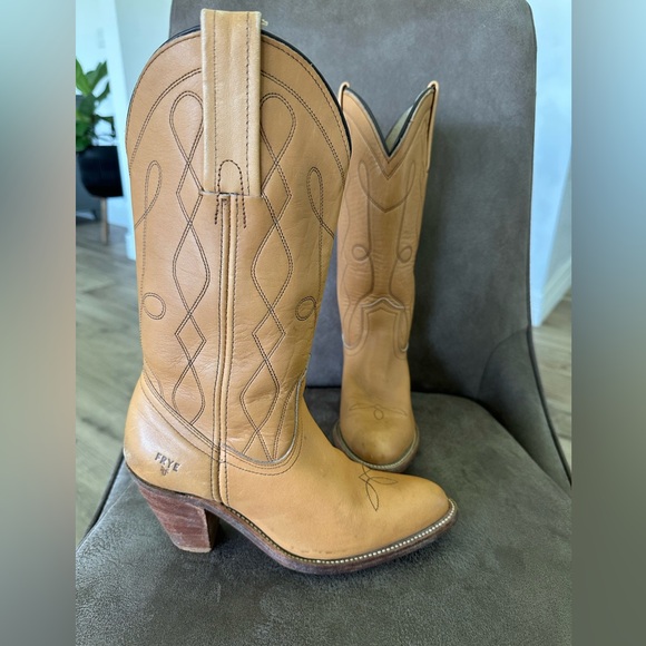 FRYE AND CO. | Shoes | Vintage Frye Boots | Poshmark